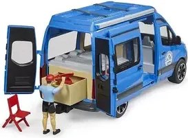 Bruder MB Sprinter Camper s řidičem a příslušenstvím / od 4 let