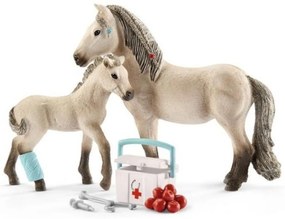 Schleich 42430 set hříbě a islandská klisna s lékárničkou