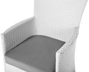 Sada 2 bílých ratanových zahradních židlí ITALY Beliani