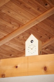 Nástěnné hodiny s kukačkou Birdhouse přírodní