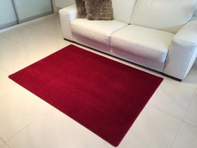 Kusový vínově červený koberec Eton 200 x 200 cm