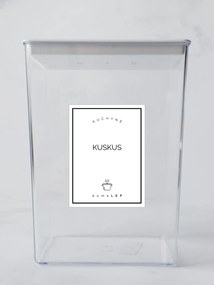 KUSKUS – bílá samolepka na dózu, základní písmo, 6 × 8 cm | DomaLEP
