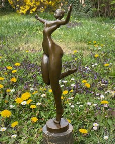 Modernistická bronzová socha Nahá žena MODERN ART