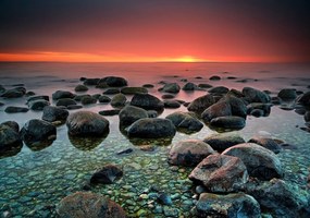 Postershop Fototapeta vliesová: Kameny na pláži (1) - 104x152,5 cm