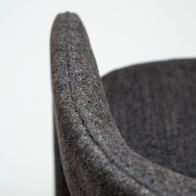Černé jídelní křeslo s područkami Splendor – DAN-FORM Denmark