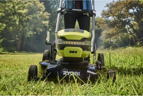 Ryobi RY36LMMX51A-140 36V Bezuhlíková akumulátorová sekačka šířka záběru 51cm (1x4.0Ah)