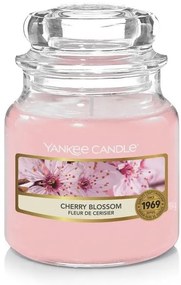 Vonná svíčka Yankee Candle Cherry Blossom Classic malý 104g/30hod