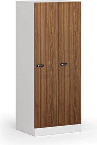 Snížená šatní skříňka S1, 2 oddíly, 1500 x 600 x 500 mm, demont, mechanický kódový zámek, laminované dveře, ořech