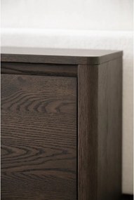 Komoda v dekoru dubu v tmavě přírodní barvě 180x50x40 cm Melstone – Rowico