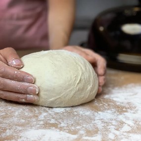 Emile Henry forma na pečení chleba 4,5 l, pepřová, 799108