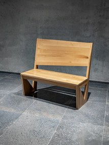 Lavice s opěradlem B10. Masivní dub přírodní.