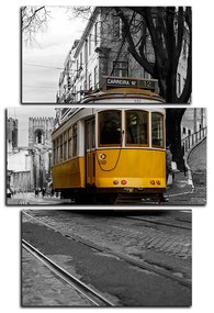 Obraz na plátně - Historická tramvaj v centru Lisabonu - obdélník 7116C (105x70 cm)