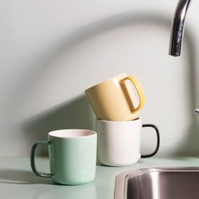 Bílý hrnek z kostního porcelánu 370 ml Mae – ONA