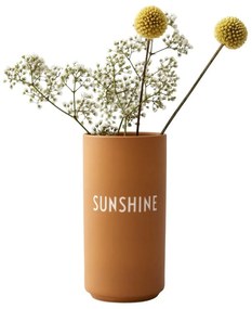 Hořčicově žlutá porcelánová váza Design Letters Sunshine, výška 11 cm