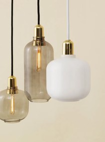 Normann Copenhagen Závěsná lampa Amp Large, white/brass 502167