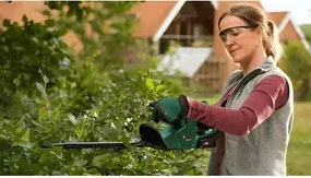 BOSCH EasyHedgeCut 18V-52-13 / Aku nůžky na živé ploty / 18V / 2.0Ah /