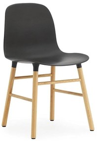 Výprodej Normann Copenhagen designové židle Form Chair Wood (černý sedák, podnož dub)