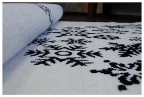 Kusový koberec Vánoční stromeček krémový 133x190cm