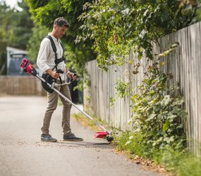 CRAMER 48TB10K4 SET akumulátorový křovinořez (včetně nabíječky a 4,0 Ah akumulátoru)
