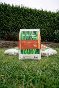 IQ Garden Hnojivo proti plevelu ICL Landscaper Weed Control 15kg 326705