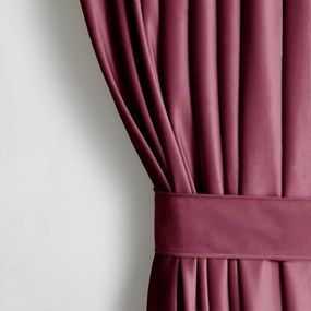 Závěs AmeliaHome Velvet s průchodkami 140x270 cm burgundy