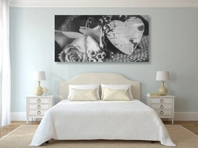 Obraz růže a srdíčko ve vintage černobílém provedení - 120x60 cm