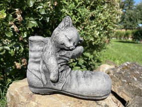 Pierre design Zahradní betonová dekorace - Kotě v botě