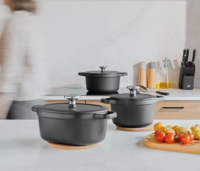 Tchibo - Oválný litinový pekáč BergHOFF s poklicí - barva: černá