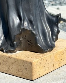 Bronzová socha Smrtka – figurka s kosou a váhami
