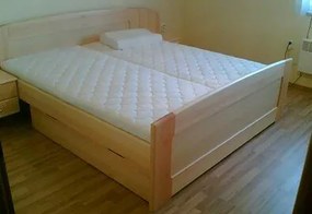 Dvoulůžko Postelia LUCIE Buk 160x210 - dřevěná postel z masivu o šíři 4 cm