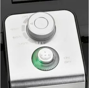 ProfiCook HWS 1168 černý-nerez / Dávkovač horké vody / 2600W / 2.2L