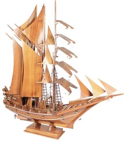 Dřevěná maketa plachetnice stredná