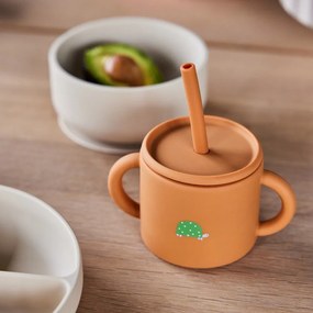 Hnědý silikonový dětský hrnek Enkei – OYOY Mini