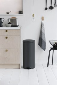 Brabantia Pedálový koš NewIcon 30L minerálně tmavě šedá