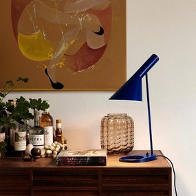 Louis Poulsen AJ - stolní lampa, tmavě modrá