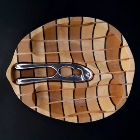 AMADEA Dřevěná miska mozaika ve tvaru ořechu s louskáčkem, masivní dřevo, 2 druhy dřevin, 28x23x4,5 cm