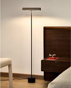 Černá stojací lampa (výška 121 cm) Lynor – Kave Home
