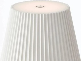 Brilliant G40445/75  Venkovní stojanová AKU lampa MACOBO bílá USB-A