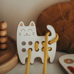 milin Montessori dřevěná prepletacia hračka - kotě