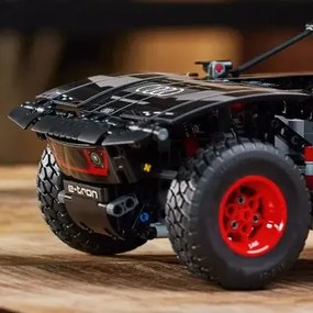 LEGO® Technic 42160 Audi RS Q e-tron / Počet dílků: 914 / od 10 let