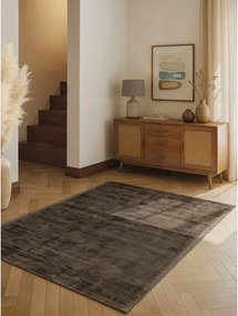 Hnědý ručně tkaný koberec z viskózy 80x150 cm Noemi – Vikosa