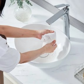 Moderní keramické umyvadlo 40,6 × 34 cm Koupelnová mísa na umyvadlo Bílá
