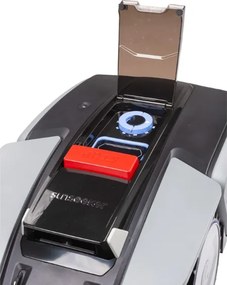 Autonomní robotická sekačka Sunseeker S3