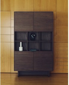 Tmavě hnědá skříňka v dekoru ořechu 100x163x40 cm Norlen – Kave Home