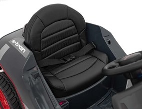 Ramiz Vozidlo Audi RSQ E-TRON šedé