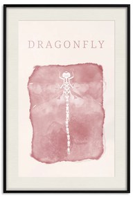 Plakát Jemnost vážky - bílý hmyz na pozadí růžové a text ve stylu scandi boho