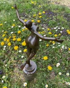 Modernistická bronzová socha Nahá žena MODERN ART