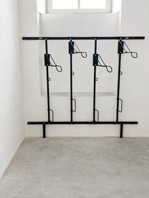 KACERLE KS-800 – nástěnný natáčecí stojan pro 3 až 6 kol Počet stání: pro 6 kol, Pro šířku pláště kola: do 6 cm (2,4") standardní horská kola, Varianta: s okem k uzamčení