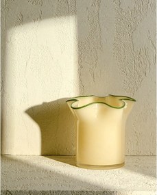 Žlutá skleněná váza (výška 19,5 cm) Endasi – Kave Home