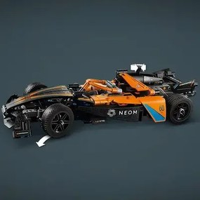 LEGO® Technic 42169 NEOM McLaren Formula E Race Car / Počet dílků: 452